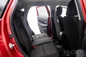 Red Mitsubishi ASX 2015 in Tallinn, with an engine capacity of 2.30 L and mileage of 155 thousand km for 9998 €, photo 12 on AUTOMOTO.COM.LV