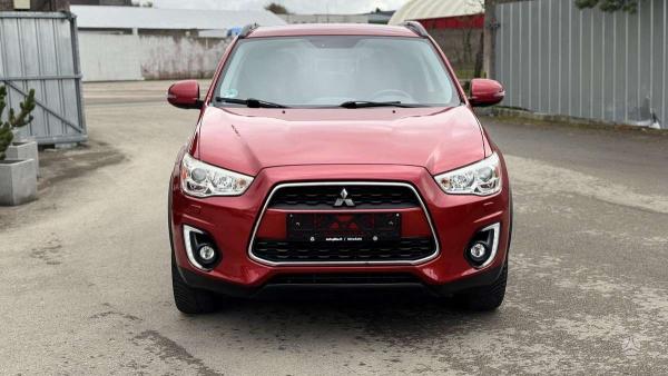 Red Mitsubishi ASX 2015 in Telschi, with an engine capacity of 2.27 L and mileage of 185 thousand km for 8900 €, photo 3 on AUTOMOTO.COM.LV