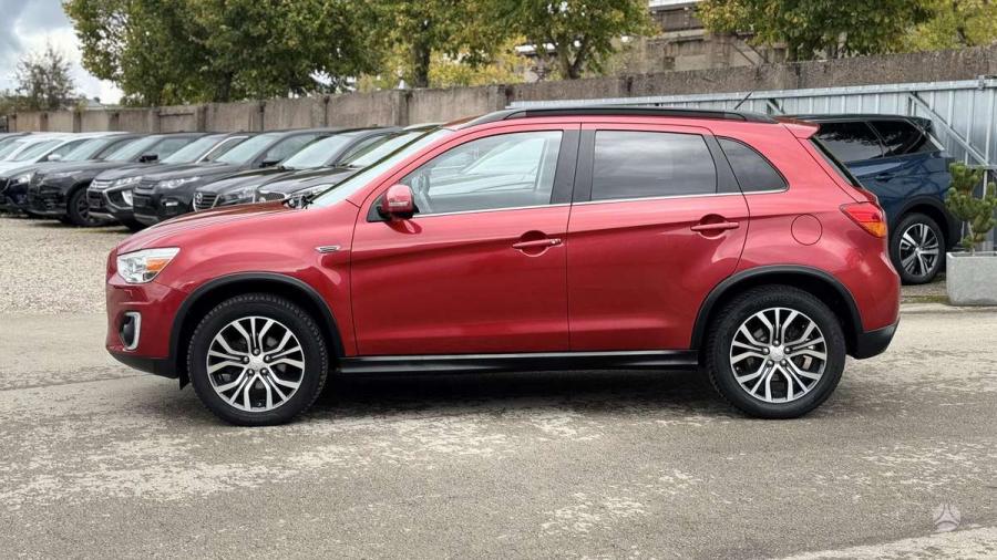 Red Mitsubishi ASX 2015 in Telschi, with an engine capacity of 2.27 L and mileage of 185 thousand km for 8900 €, photo 6 on AUTOMOTO.COM.LV