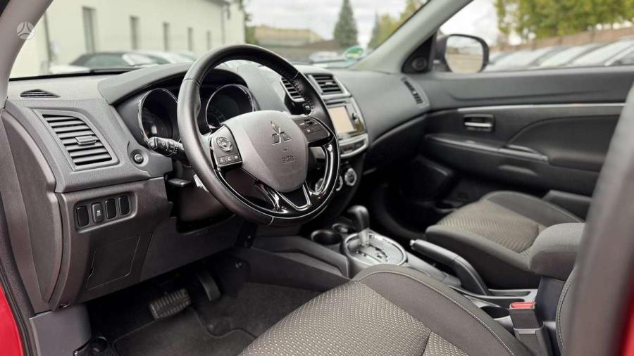 Red Mitsubishi ASX 2015 in Telschi, with an engine capacity of 2.27 L and mileage of 185 thousand km for 8900 €, photo 13 on AUTOMOTO.COM.LV