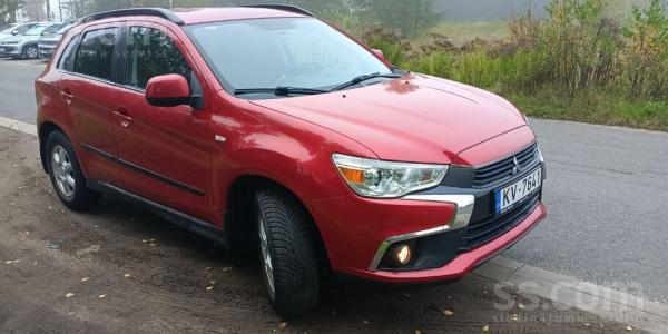 Red Mitsubishi ASX 2017 in Riga, with an engine capacity of 1.60 L and mileage of 63 thousand km for 11500 €, photo 3 on AUTOMOTO.COM.LV