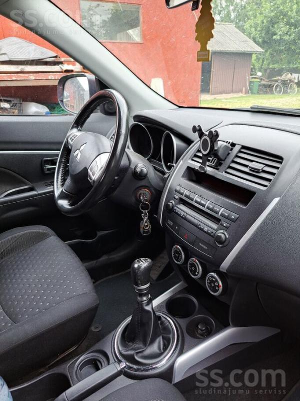Sarkans Mitsubishi ASX 2011 Balvi, ar dzinēja tilpumu 1.80 L un nobraukumu 251 tūkst. km par 5200 €, foto 5 vietnē AUTOMOTO.COM.LV