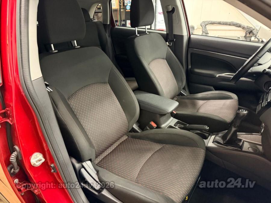 Red Mitsubishi ASX 2018 in Tallinn, with an engine capacity of 1.60 L and mileage of 41 thousand km for 14990 €, photo 8 on AUTOMOTO.COM.LV