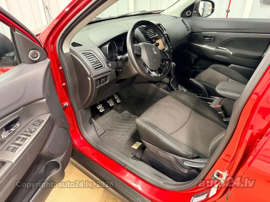 Red Mitsubishi ASX 2018 in Tallinn, with an engine capacity of 1.60 L and mileage of 41 thousand km for 14990 €, photo 15 on AUTOMOTO.COM.LV
