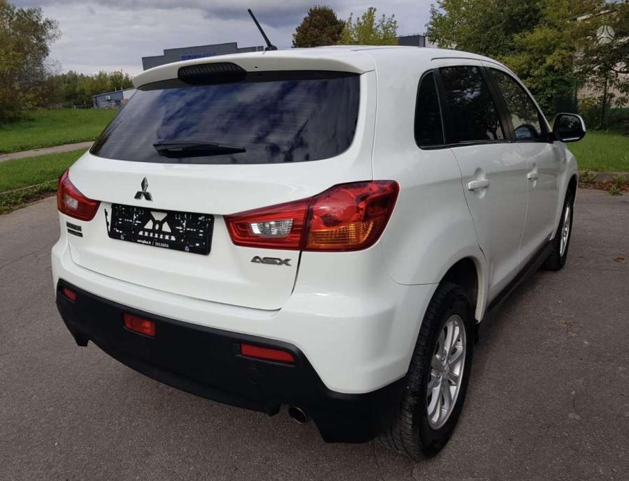 Balts Mitsubishi ASX 2010 Šauļi, ar dzinēja tilpumu 1.80 L un nobraukumu 238 tūkst. km par 4450 €, foto 5 vietnē AUTOMOTO.COM.LV