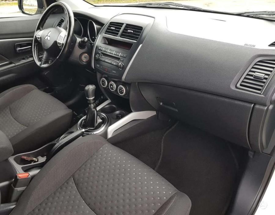 Balts Mitsubishi ASX 2010 Šauļi, ar dzinēja tilpumu 1.80 L un nobraukumu 238 tūkst. km par 4450 €, foto 8 vietnē AUTOMOTO.COM.LV