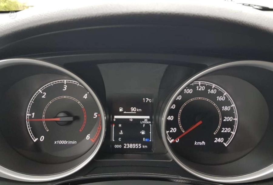 Balts Mitsubishi ASX 2010 Šauļi, ar dzinēja tilpumu 1.80 L un nobraukumu 238 tūkst. km par 4450 €, foto 12 vietnē AUTOMOTO.COM.LV