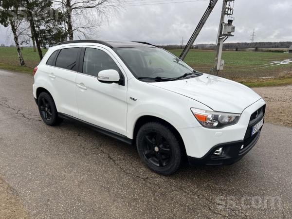 White Mitsubishi ASX 2011 in Telschi, with an engine capacity of 1.80 L and mileage of 282 thousand km for 3650 €, photo 7 on AUTOMOTO.COM.LV