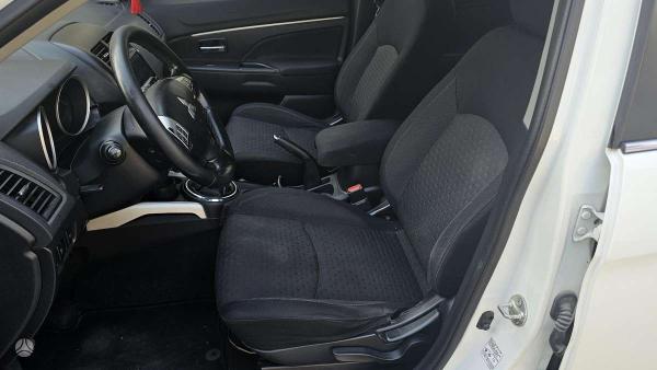 Balts Mitsubishi ASX 2011 Panevēža, ar dzinēja tilpumu 1.80 L un nobraukumu 275 tūkst. km par 4250 €, foto 10 vietnē AUTOMOTO.COM.LV
