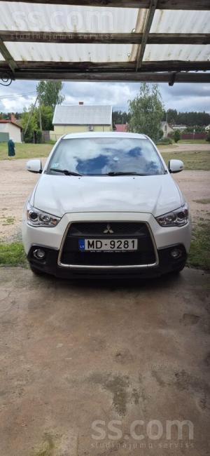 Balts Mitsubishi ASX 2012 Daugavpils, ar dzinēja tilpumu 1.80 L un nobraukumu 184 tūkst. km par 6500 €, foto  vietnē AUTOMOTO.COM.LV