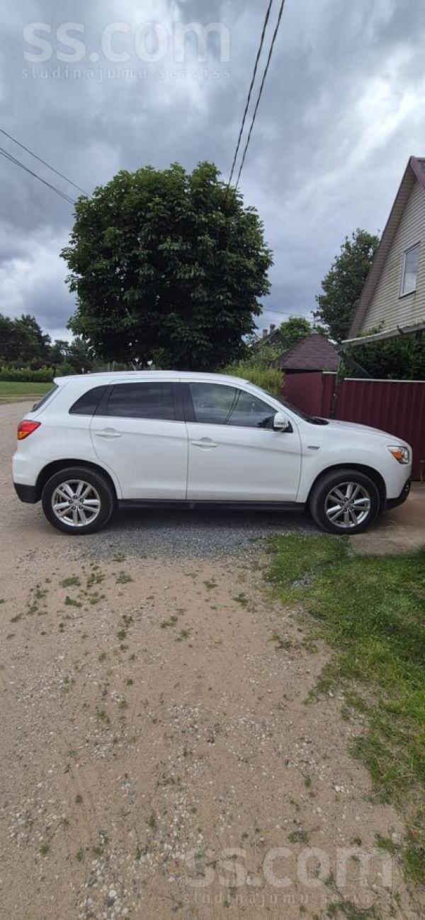 Balts Mitsubishi ASX 2012 Daugavpils, ar dzinēja tilpumu 1.80 L un nobraukumu 184 tūkst. km par 6500 €, foto 2 vietnē AUTOMOTO.COM.LV