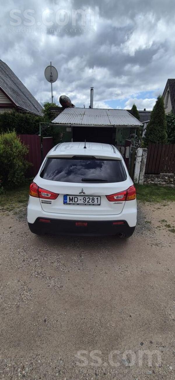 Balts Mitsubishi ASX 2012 Daugavpils, ar dzinēja tilpumu 1.80 L un nobraukumu 184 tūkst. km par 6500 €, foto 4 vietnē AUTOMOTO.COM.LV