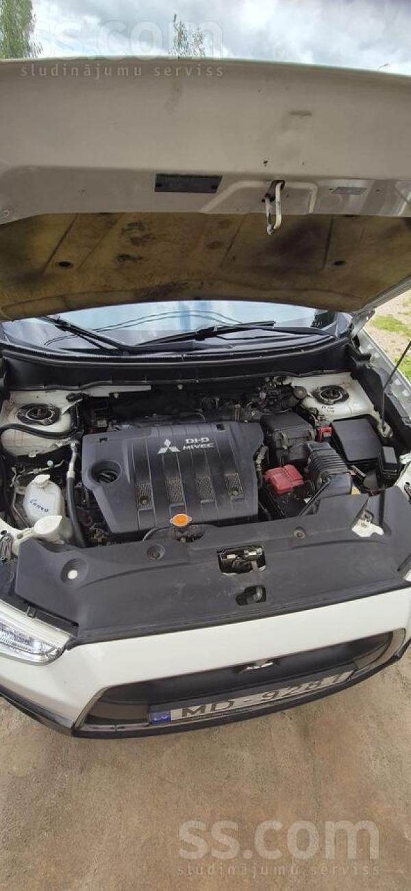 Balts Mitsubishi ASX 2012 Daugavpils, ar dzinēja tilpumu 1.80 L un nobraukumu 184 tūkst. km par 6500 €, foto 6 vietnē AUTOMOTO.COM.LV