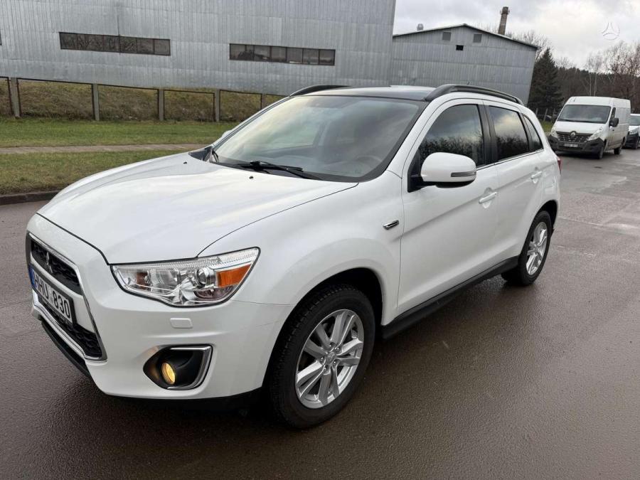 White Mitsubishi ASX 2013 in Vilnius, with an engine capacity of 2.27 L and mileage of 153 thousand km for 5900 €, photo 1 on AUTOMOTO.COM.LV