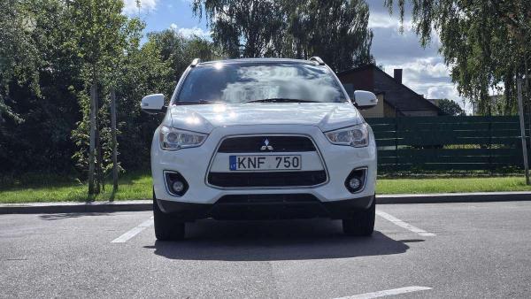 White Mitsubishi ASX 2013 in Panevezys, with an engine capacity of 2.27 L and mileage of 194 thousand km for 6000 €, photo 11 on AUTOMOTO.COM.LV