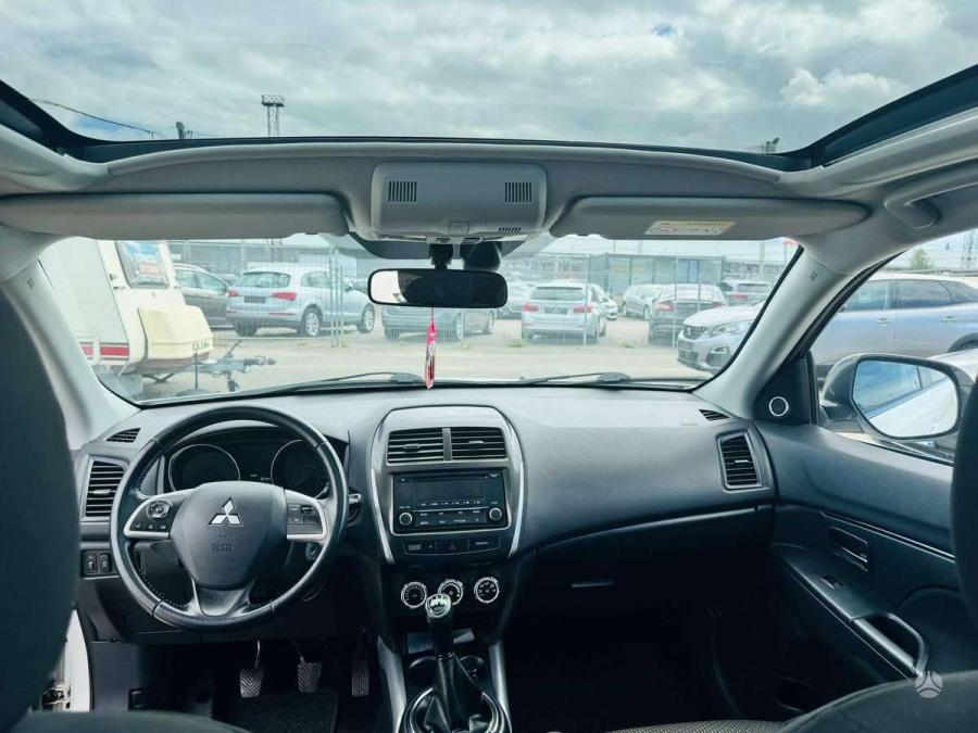 Balts Mitsubishi ASX 2014 Kauņa, ar dzinēja tilpumu 1.60 L un nobraukumu 257 tūkst. km par 6800 €, foto 10 vietnē AUTOMOTO.COM.LV