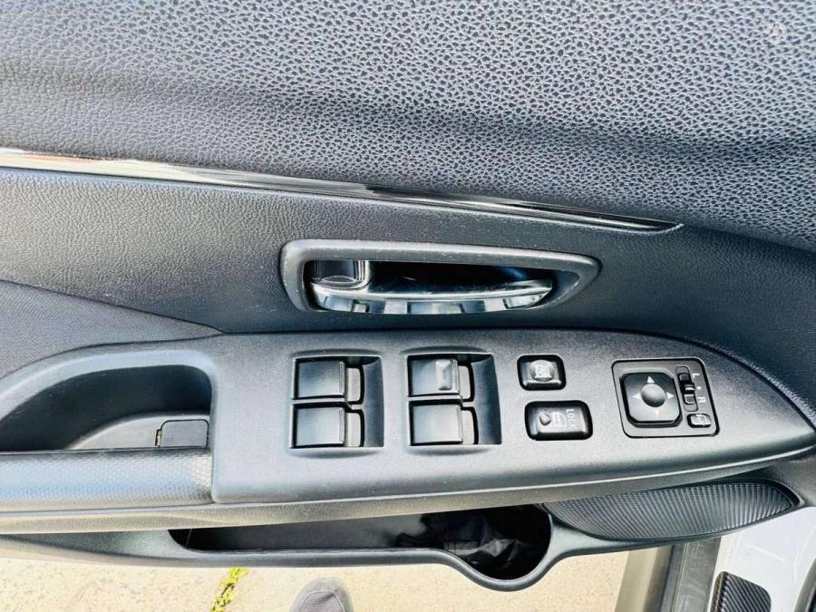 Balts Mitsubishi ASX 2014 Kauņa, ar dzinēja tilpumu 1.60 L un nobraukumu 257 tūkst. km par 6800 €, foto 13 vietnē AUTOMOTO.COM.LV