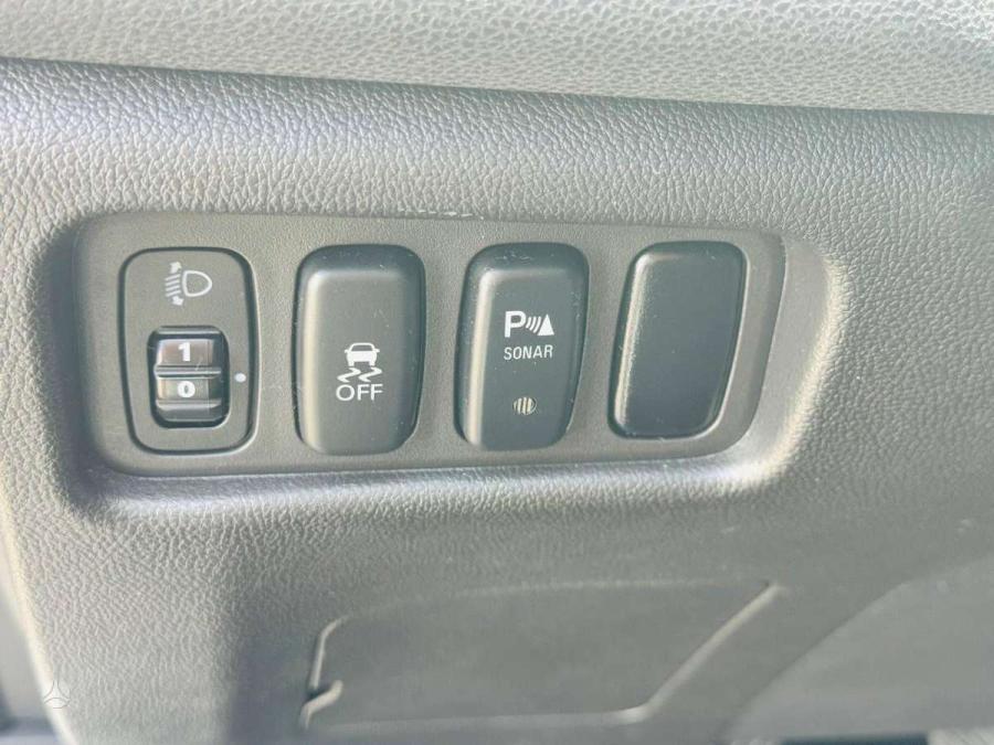 Balts Mitsubishi ASX 2014 Kauņa, ar dzinēja tilpumu 1.60 L un nobraukumu 257 tūkst. km par 6800 €, foto 14 vietnē AUTOMOTO.COM.LV