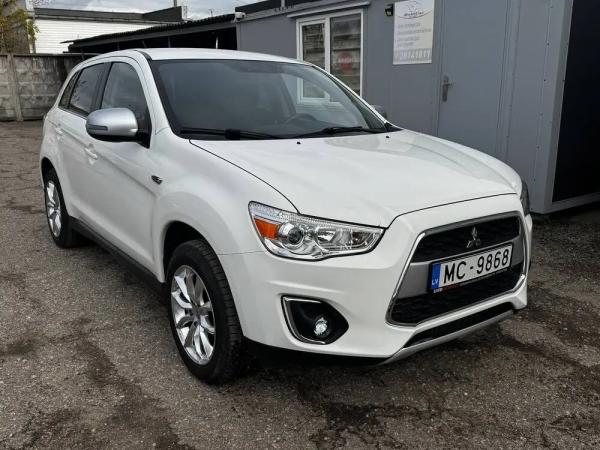 White Mitsubishi ASX 2015 in Daugavpils, with an engine capacity of 1.80 L and mileage of 161 thousand km for 7990 €, photo 1 on AUTOMOTO.COM.LV
