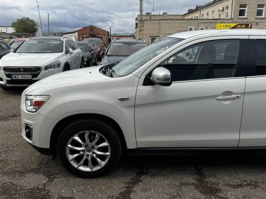 Balts Mitsubishi ASX 2015 Daugavpils, ar dzinēja tilpumu 1.80 L un nobraukumu 161 tūkst. km par 7990 €, foto 8 vietnē AUTOMOTO.COM.LV