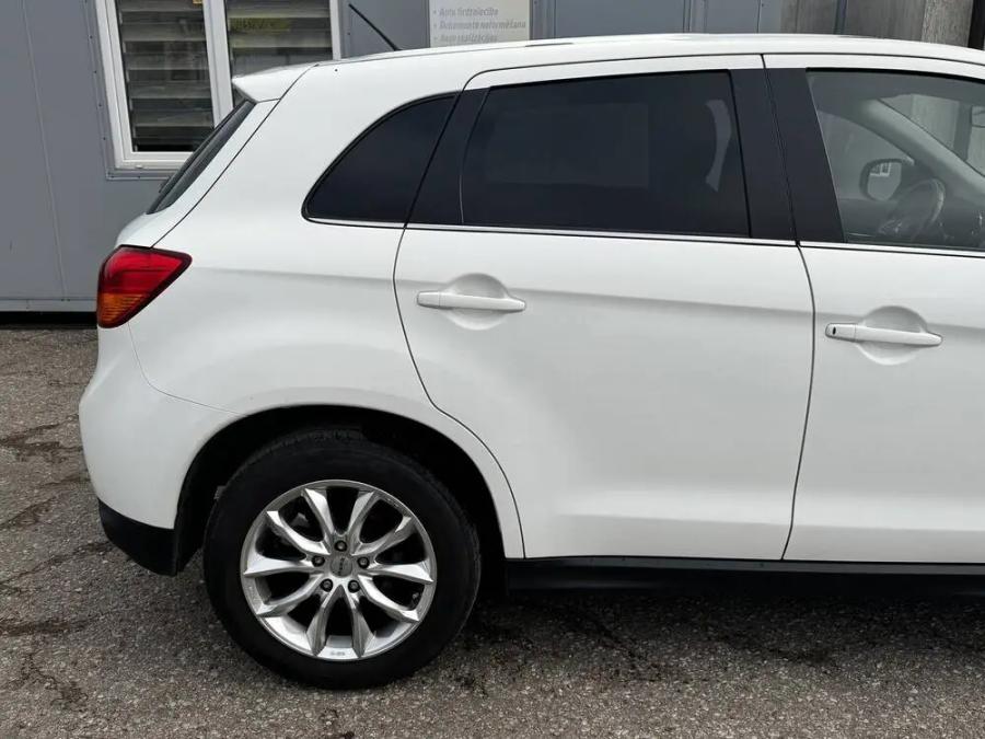 Balts Mitsubishi ASX 2015 Daugavpils, ar dzinēja tilpumu 1.80 L un nobraukumu 161 tūkst. km par 7990 €, foto 9 vietnē AUTOMOTO.COM.LV