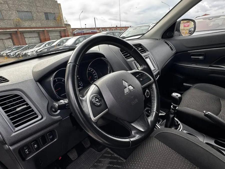Balts Mitsubishi ASX 2015 Daugavpils, ar dzinēja tilpumu 1.80 L un nobraukumu 161 tūkst. km par 7990 €, foto 16 vietnē AUTOMOTO.COM.LV
