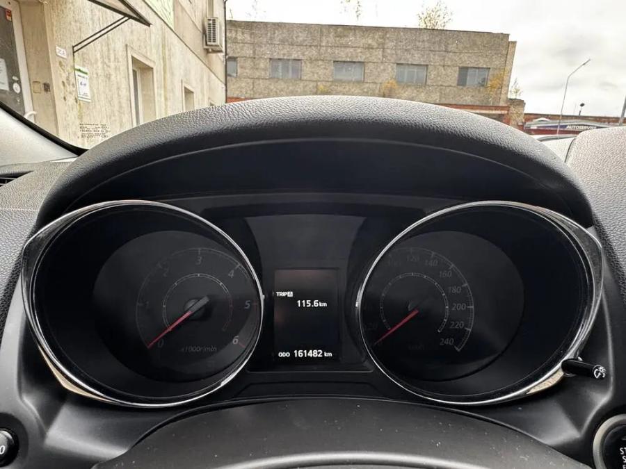 Balts Mitsubishi ASX 2015 Daugavpils, ar dzinēja tilpumu 1.80 L un nobraukumu 161 tūkst. km par 7990 €, foto 18 vietnē AUTOMOTO.COM.LV