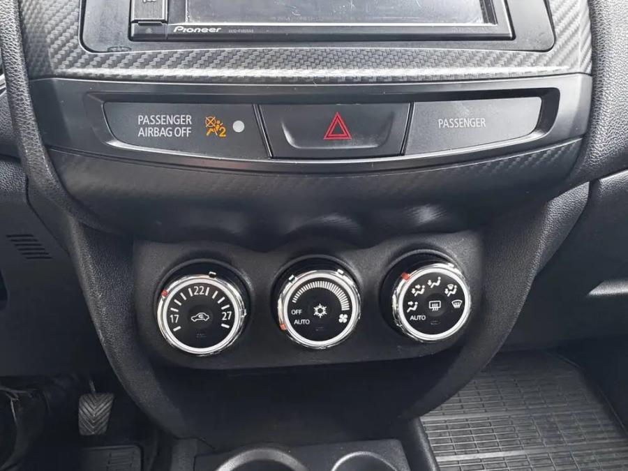 Balts Mitsubishi ASX 2015 Daugavpils, ar dzinēja tilpumu 1.80 L un nobraukumu 161 tūkst. km par 7990 €, foto 21 vietnē AUTOMOTO.COM.LV