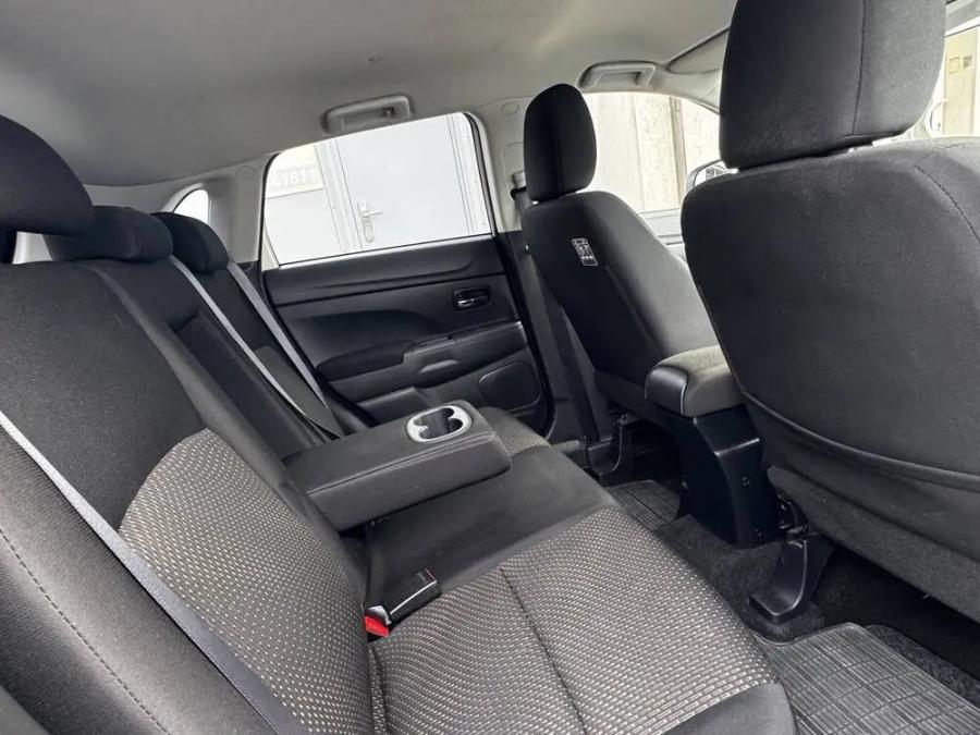 Balts Mitsubishi ASX 2015 Daugavpils, ar dzinēja tilpumu 1.80 L un nobraukumu 161 tūkst. km par 7990 €, foto 22 vietnē AUTOMOTO.COM.LV