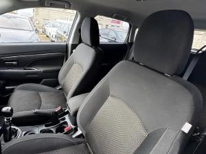 Balts Mitsubishi ASX 2015 Daugavpils, ar dzinēja tilpumu 1.80 L un nobraukumu 161 tūkst. km par 7990 €, foto 24 vietnē AUTOMOTO.COM.LV