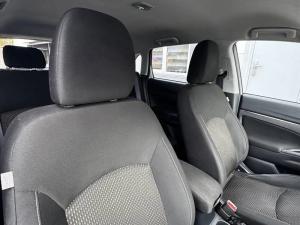 Balts Mitsubishi ASX 2015 Daugavpils, ar dzinēja tilpumu 1.80 L un nobraukumu 161 tūkst. km par 7990 €, foto 26 vietnē AUTOMOTO.COM.LV