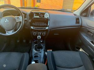 Balts Mitsubishi ASX 2015 Kėdainiai, ar dzinēja tilpumu 1.59 L un nobraukumu 73 tūkst. km par 8500 €, foto 5 vietnē AUTOMOTO.COM.LV