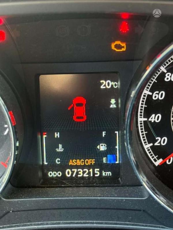 White Mitsubishi ASX 2015 in Kedainiai, with an engine capacity of 1.59 L and mileage of 73 thousand km for 8500 €, photo 10 on AUTOMOTO.COM.LV