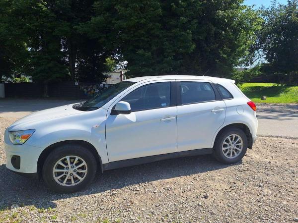 Balts Mitsubishi ASX 2016 Klaipėda, ar dzinēja tilpumu 1.60 L un nobraukumu 110 tūkst. km par 1850 €, foto 3 vietnē AUTOMOTO.COM.LV
