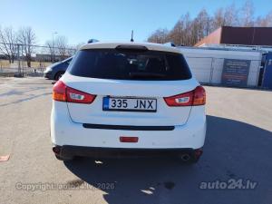 White Mitsubishi ASX 2016 in Tallinn, with an engine capacity of 2.30 L and mileage of 178 thousand km for 9999 €, photo 5 on AUTOMOTO.COM.LV