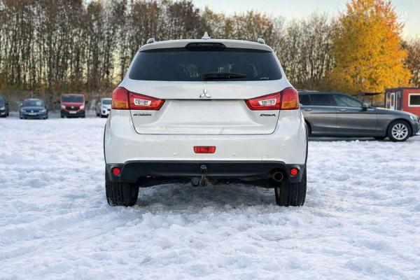Balts Mitsubishi ASX 2017 Viļņa, ar dzinēja tilpumu 2.27 L un nobraukumu 308 tūkst. km par 6700 €, foto 3 vietnē AUTOMOTO.COM.LV