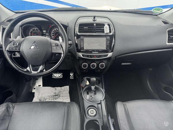 White Mitsubishi ASX 2017 in Kaunas, with an engine capacity of 2.27 L and mileage of 151 thousand km for 9700 €, photo 8 on AUTOMOTO.COM.LV