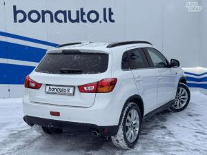 White Mitsubishi ASX 2017 in Kaunas, with an engine capacity of 2.30 L and mileage of 151 thousand km for 9700 €, photo 3 on AUTOMOTO.COM.LV