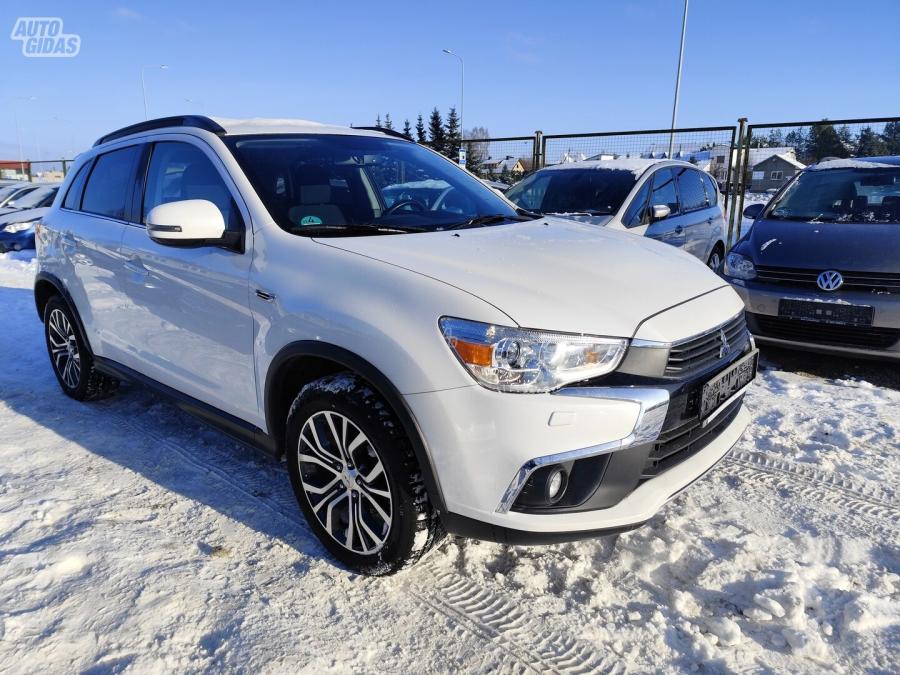 White Mitsubishi ASX 2017 in Utena, with an engine capacity of 2.30 L and mileage of 207 thousand km for 9850 €, photo 3 on AUTOMOTO.COM.LV
