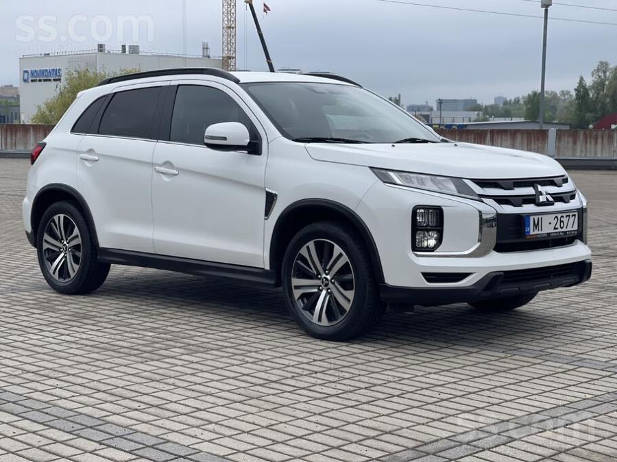 Balts Mitsubishi ASX 2021 Rīga, ar dzinēja tilpumu 2.00 L un nobraukumu 60 tūkst. km par 18950 €, foto 5 vietnē AUTOMOTO.COM.LV