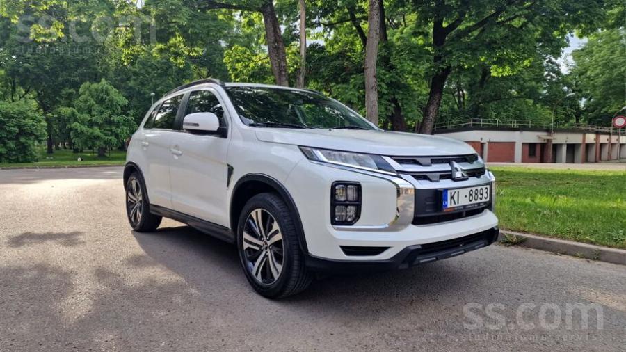 White Mitsubishi ASX 2021 in Riga, with an engine capacity of 2.00 L and mileage of 66 thousand km for 16300 €, photo 1 on AUTOMOTO.COM.LV