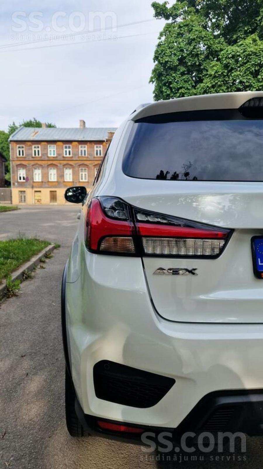 White Mitsubishi ASX 2021 in Riga, with an engine capacity of 2.00 L and mileage of 66 thousand km for 16300 €, photo 11 on AUTOMOTO.COM.LV