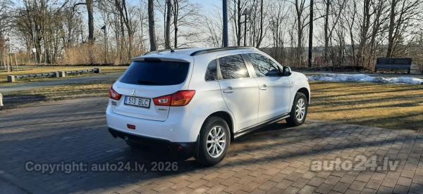 White Mitsubishi ASX 2014 in Rakvere, with an engine capacity of 1.60 L and mileage of 223 thousand km for 5500 €, photo 3 on AUTOMOTO.COM.LV