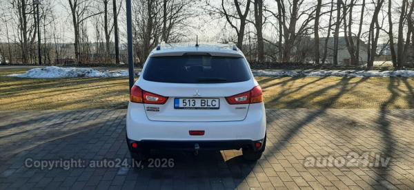 White Mitsubishi ASX 2014 in Rakvere, with an engine capacity of 1.60 L and mileage of 223 thousand km for 5500 €, photo 4 on AUTOMOTO.COM.LV