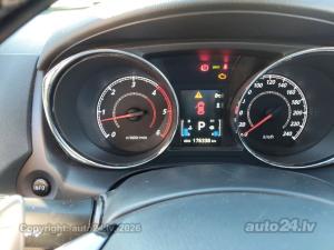 White Mitsubishi ASX 2016 in Tallinn, with an engine capacity of 2.30 L and mileage of 173 thousand km for 12000 €, photo 8 on AUTOMOTO.COM.LV