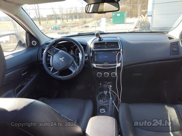 Balts Mitsubishi ASX 2016 Tallina, ar dzinēja tilpumu 2.30 L un nobraukumu 173 tūkst. km par 12000 €, foto 9 vietnē AUTOMOTO.COM.LV