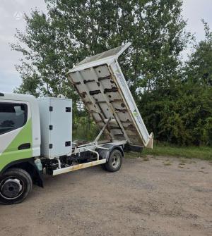 White Mitsubishi Canter 2009 in Taurage, with an engine capacity of 3.00 L and mileage of 224 thousand km for 9300 €, photo 7 on AUTOMOTO.COM.LV