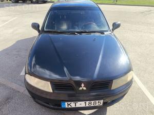 Melns Mitsubishi Carisma 2001 Daugavpils, ar dzinēja tilpumu 1.90 L un nobraukumu 370 tūkst. km par 650 €, foto  vietnē AUTOMOTO.COM.LV
