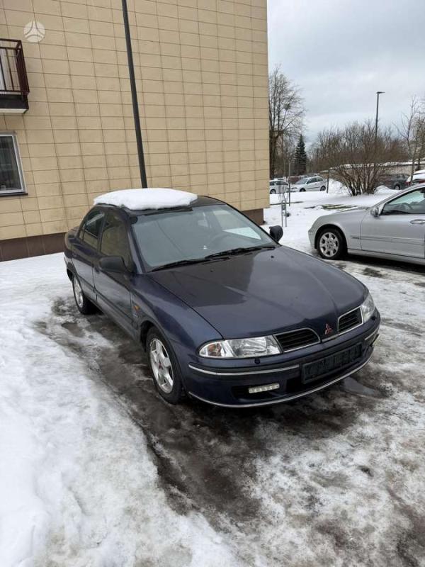 Zils Mitsubishi Carisma 2001 Kauņa, ar dzinēja tilpumu 1.99 L un nobraukumu 225 tūkst. km par 799 €, foto 1 vietnē AUTOMOTO.COM.LV