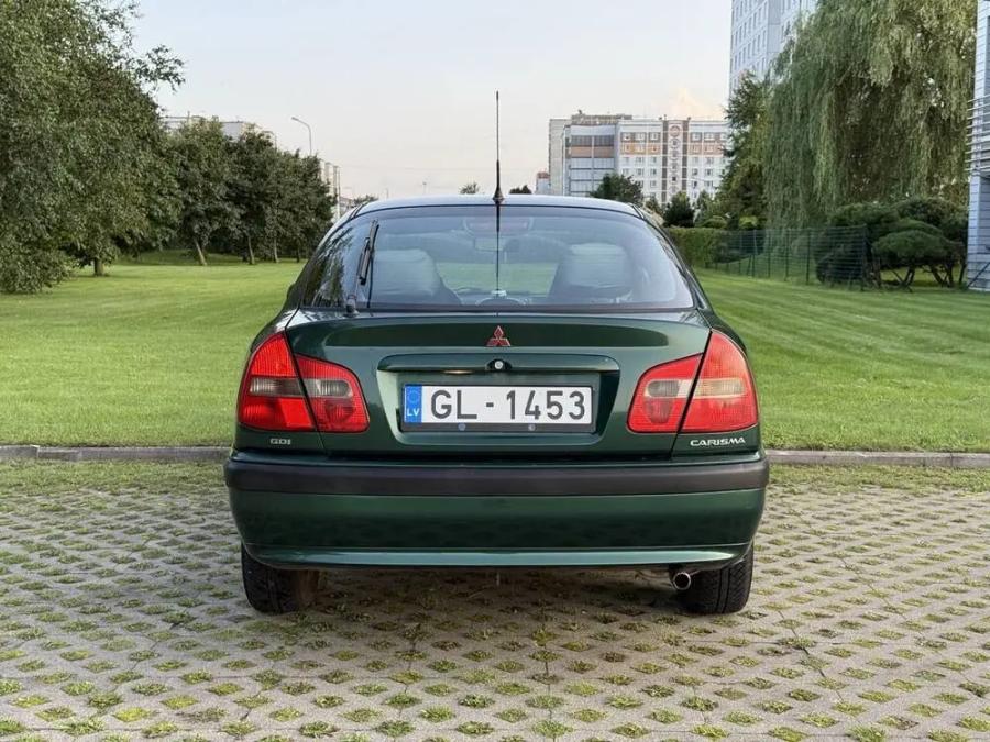 Зеленый Мицубиси Харизма 1999 в Рига, объемом двигателя 1.80 л и пробегом 259 тыс. км за 800 €, фото 5 на AUTOMOTO.COM.LV